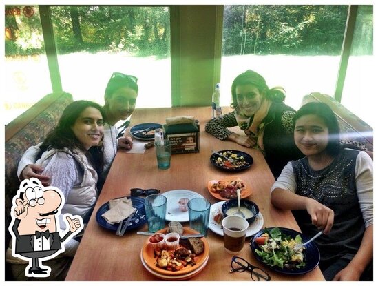 Trim Dining Hall in Wellesley - Restaurant menu and reviews