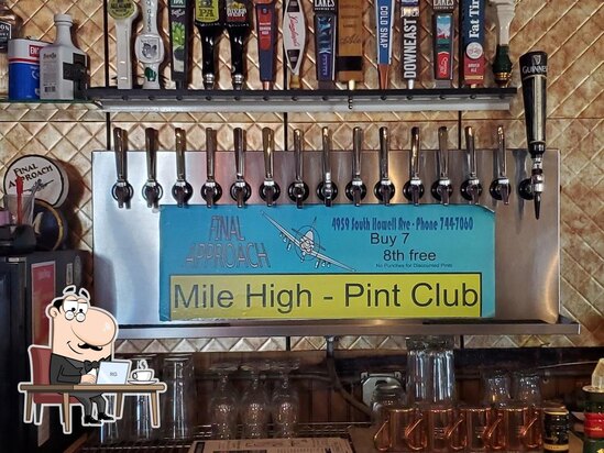 Final Approach, Milwaukee - Restaurant menu, prices and reviews