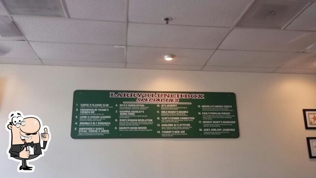 Larry's Lunchbox, Naples - Restaurant menu, prices and reviews