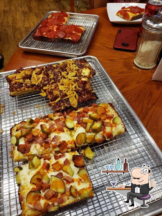 The Rec Pizza & Detroit Eats, Peoria - Restaurant menu, prices and reviews