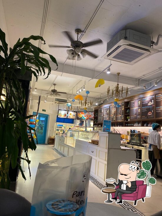 Paris Gateaux, Hanoi - Restaurant menu, prices and reviews