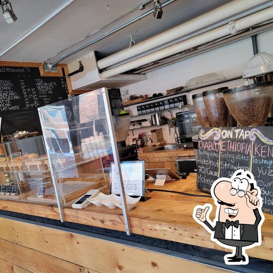 Fahrenheit Coffee, 529 Richmond St W in Toronto - Restaurant reviews
