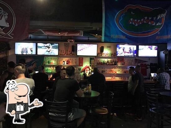 Gym Sportsbar in Wilton Manors - Restaurant menu and reviews