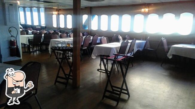 Sternwheeler Columbia Gorge, Cascade Locks - Restaurant menu, prices ...