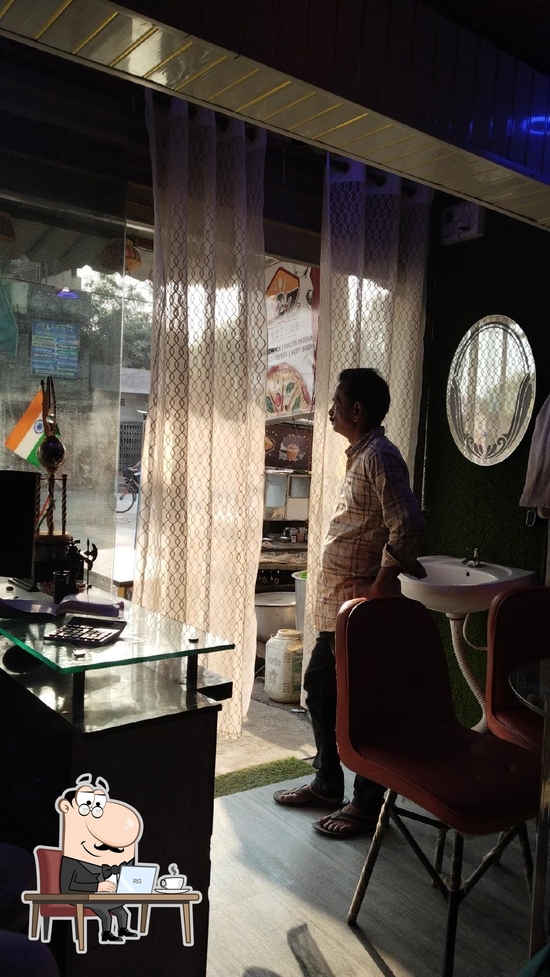 The A2Z Cafe, Pipariya - Restaurant reviews