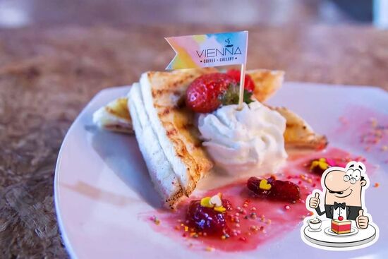 Vienna Coffee + Gallery cafe, Paciran - Restaurant reviews