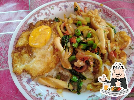 พิ้งค์กี้พาณิชย์ (Pinky’s Commercial) - Restaurant menu, prices and reviews