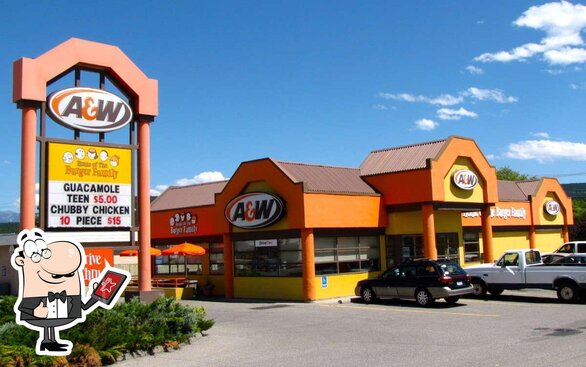 Menu at A&W Canada fast food, Cranbrook, Cranbrook St N