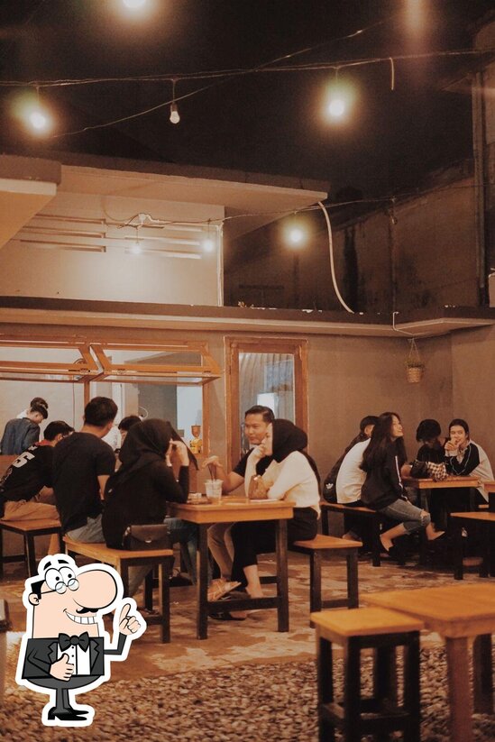 La Rise Coffee and Eatery cafe, Palembang - Restaurant reviews