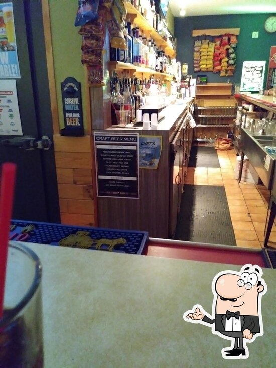 Chet's Corner Bar in Bay City - Restaurant reviews