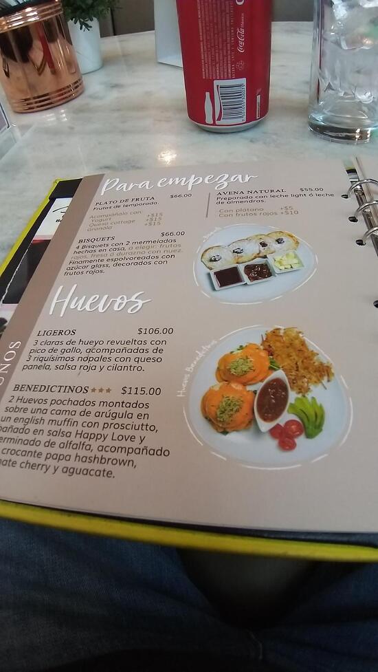 Menu at Happy Love restaurant, Torreón