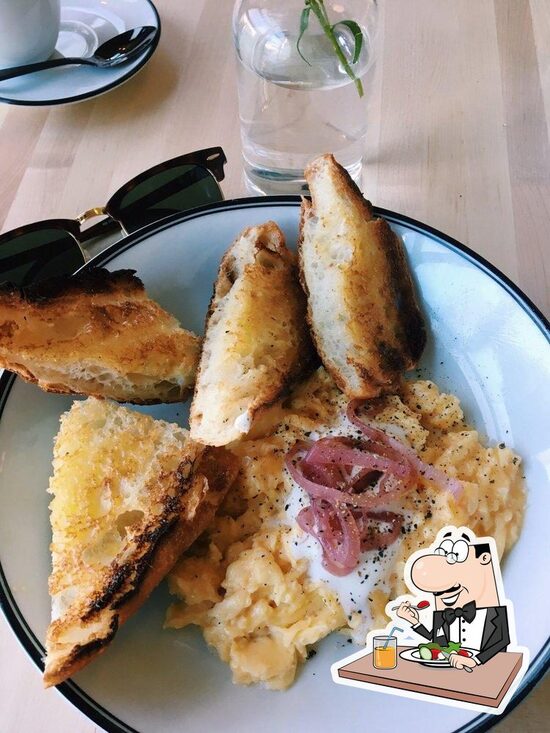Sunday Motor Co Cafe in Madison - Restaurant menu and reviews