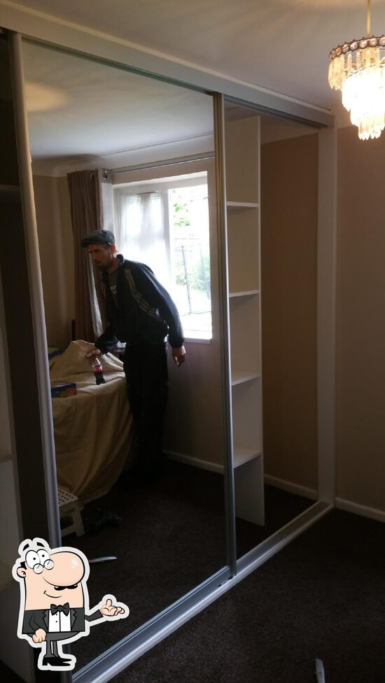 Yew Tree Inn Wolverhampton, Wolverhampton - Restaurant menu, prices and ...