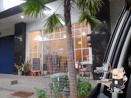 Dapur Sunda Khas Purwakarta d/h Ibu Haji Ciganea, Tangerang del Sur ...