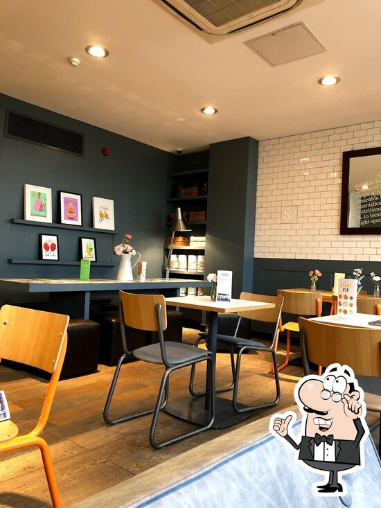 Crussh - Fit Food & Juice Bars, 59 Notting Hill Gate in London ...