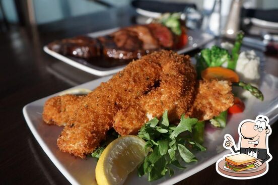 Lakeside Inn & Convention Centre in Kenora - Restaurant reviews