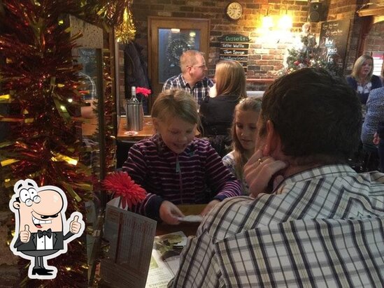 Menu at The Tiltyard pub & bar, Kenilworth