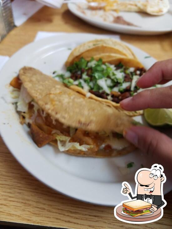 Restaurant & Bar Mexico 2000 in Des Plaines - Restaurant menu and reviews