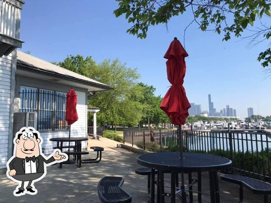 Boat Drinks Bar & Grill, Chicago - Restaurant menu, prices and reviews