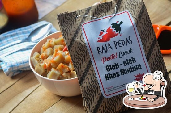 PENTOL CORAH RAJA PEDAS restaurant, Mejayan - Restaurant reviews