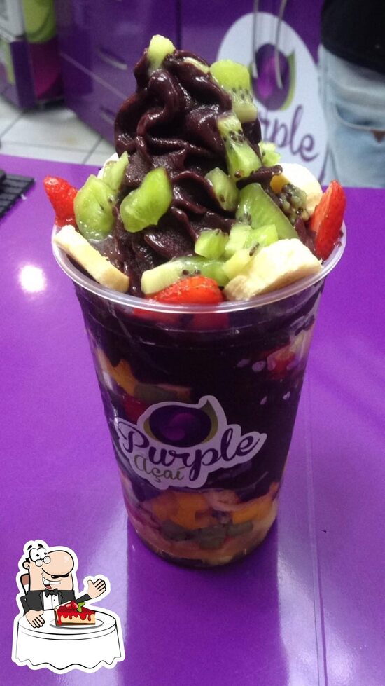 Menu at Purple Açaí cafeteria, Curitiba