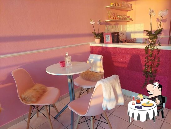 Menu at Pink Lemonade, Cotia