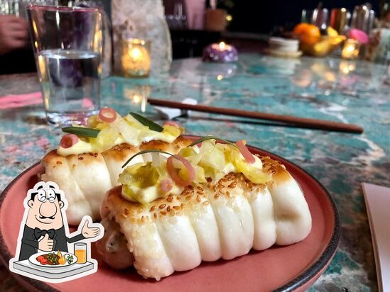 Moongate Lounge in San Francisco - Restaurant menu and reviews