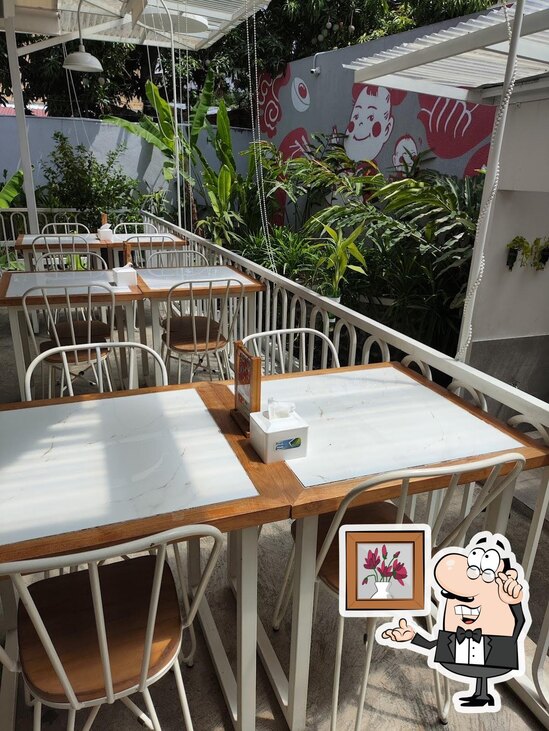 Yi Cha Cha Hotpot & Cafe, Surakarta - Restaurant menu, prices and reviews