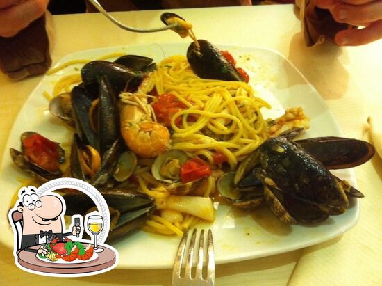 Ristorante Pizzeria Antica Partenope, Cesano Boscone - Restaurant reviews