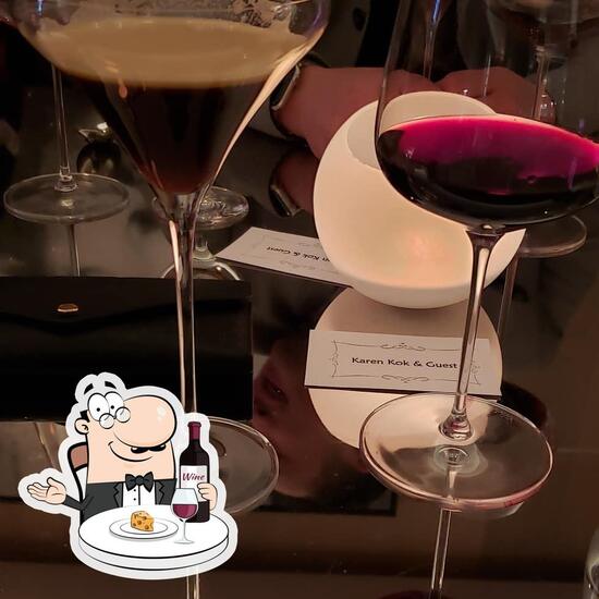 Sofia Restaurant & Bar, 99 Yorkville Ave in Toronto - Restaurant reviews