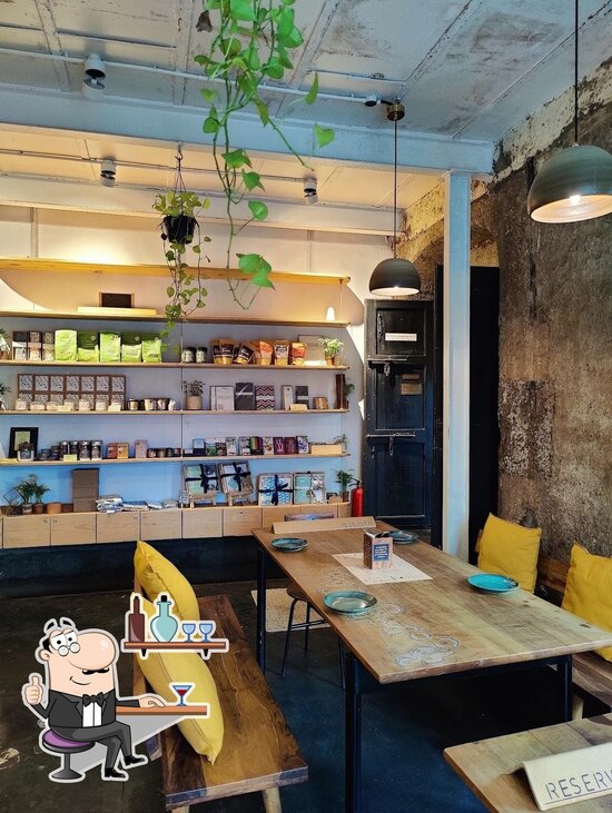 Greenr Cafe, Mumbai - Restaurant menu, prices and reviews