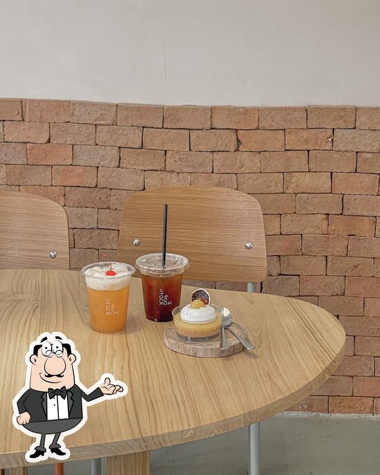 STOCKROOM cafe, Bangkok - Restaurant menu and reviews