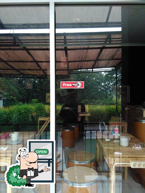 Menu at Cafedangan Dulur Dewe, Klaten
