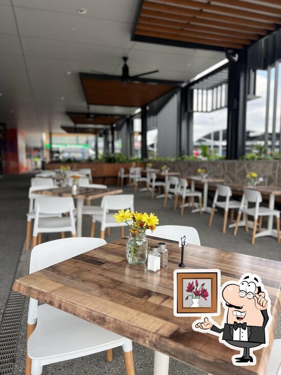 in Bellmere - Restaurant reviews