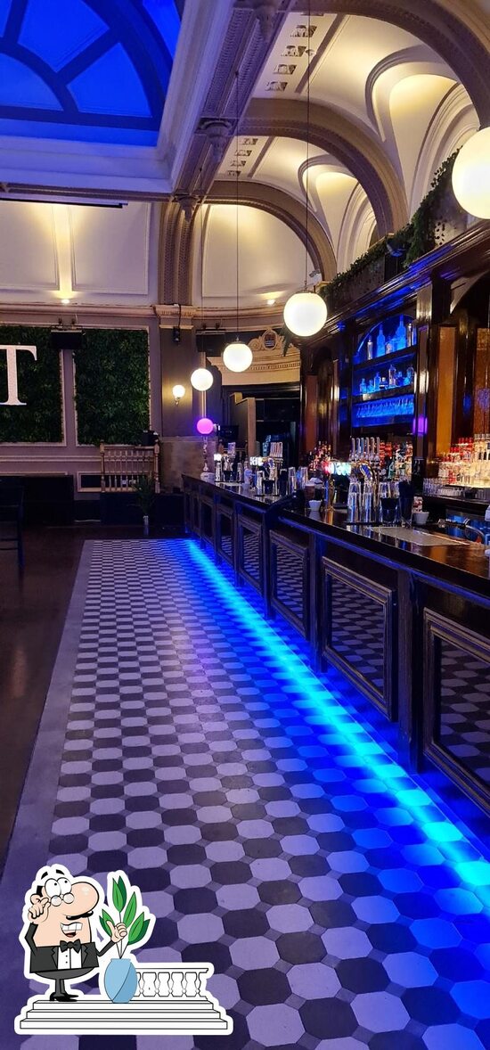 Menu at Tiffany's Bar, Hull
