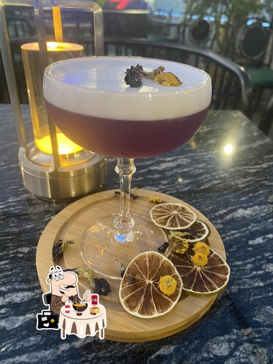 Carta de Victor Rooftop Bar & Restaurant, Hanoi
