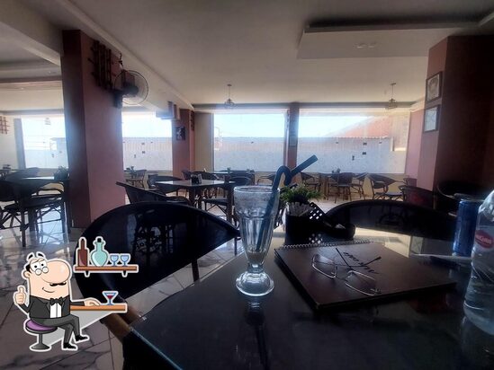 Mix Cafe and Restaurant, Quwaysna - Menú del restaurante, precios y reseñas