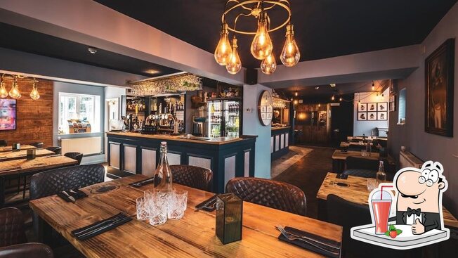 Menu at The Oak Tree pub & bar, Middleton Saint George