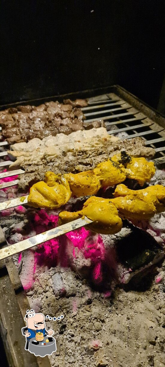Al Toot Al Abyad Food Truck restaurant, Dubai - Restaurant reviews