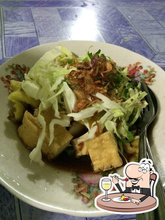 Menu at Tahu campur pak samino restaurant, Randugunting