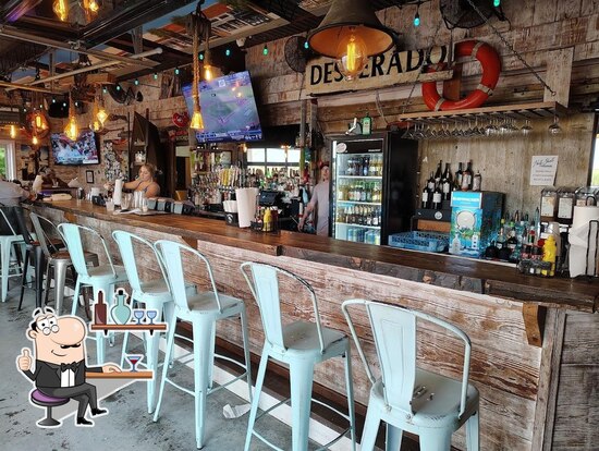 Half Shell Dockside, Apalachicola - Restaurant menu, prices and reviews