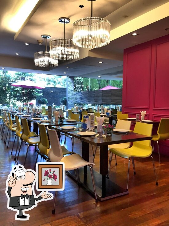 Taling Pling Siam Paragon, Bangkok - Restaurant menu, prices and reviews