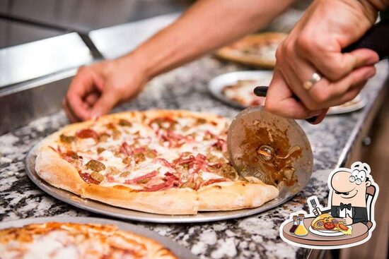 Little Chicago Pizzeria And Grill, 1524A Demonbreun St in Nashville ...