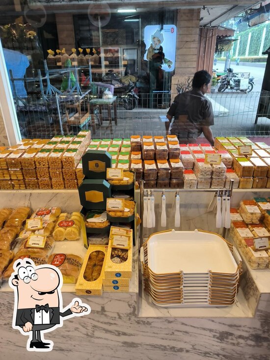 Menu at Holland Bakery Bukit Dago, Rawakalong