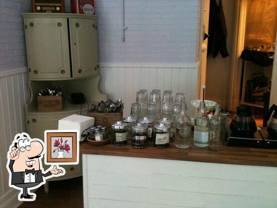 Cafe Hebbe Lelle, Gothenburg - Restaurant menu, prices and reviews