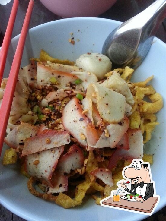 Menu at พาเหรด restaurant, Saen Suk