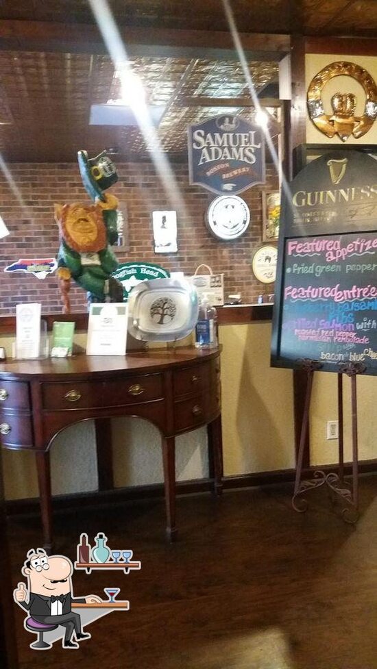 Claddagh Restaurant & Pub, High Point - Restaurant menu, prices and reviews