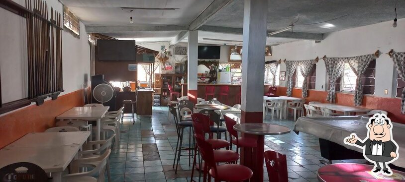 El Tenampa pub & bar, Panindícuaro - Restaurant reviews