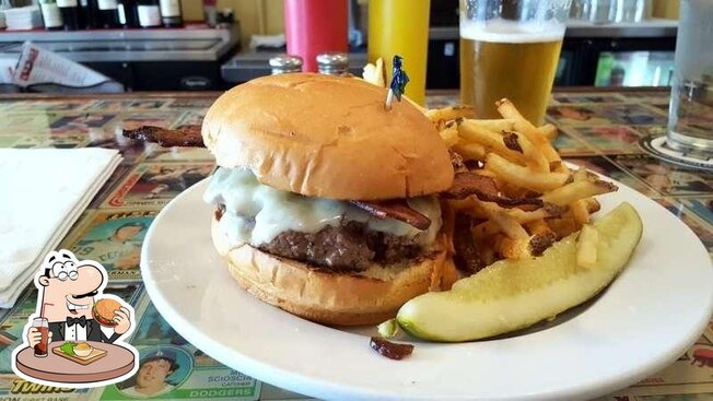 The Lowbrow, 4244 Nicollet Ave in Minneapolis - Restaurant reviews