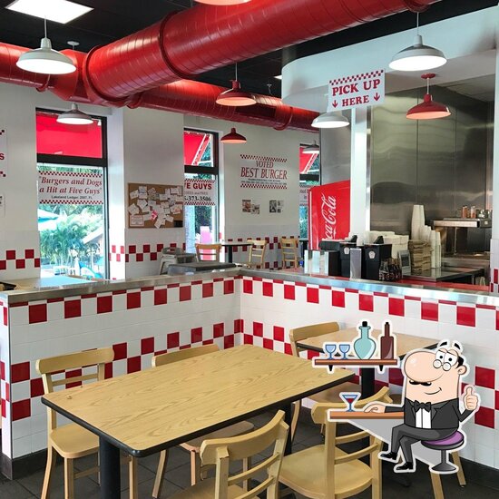 Five Guys, Miami, College Bayside - Menú del restaurante, precios y reseñas